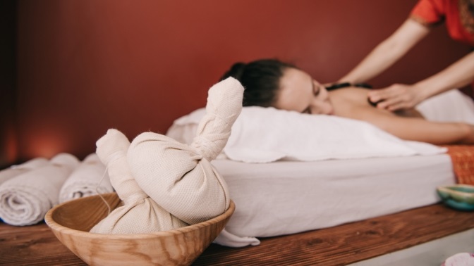 Скидки, SPA-девичник или свидание, купоны от Biglion в Москве